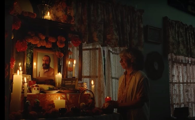 "Nosotros", BIC mantiene la llama encendida en Día de Muertos