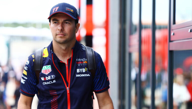 ¿Cuál será el número de Checo Pérez en su regreso a la F1 con Cadillac?